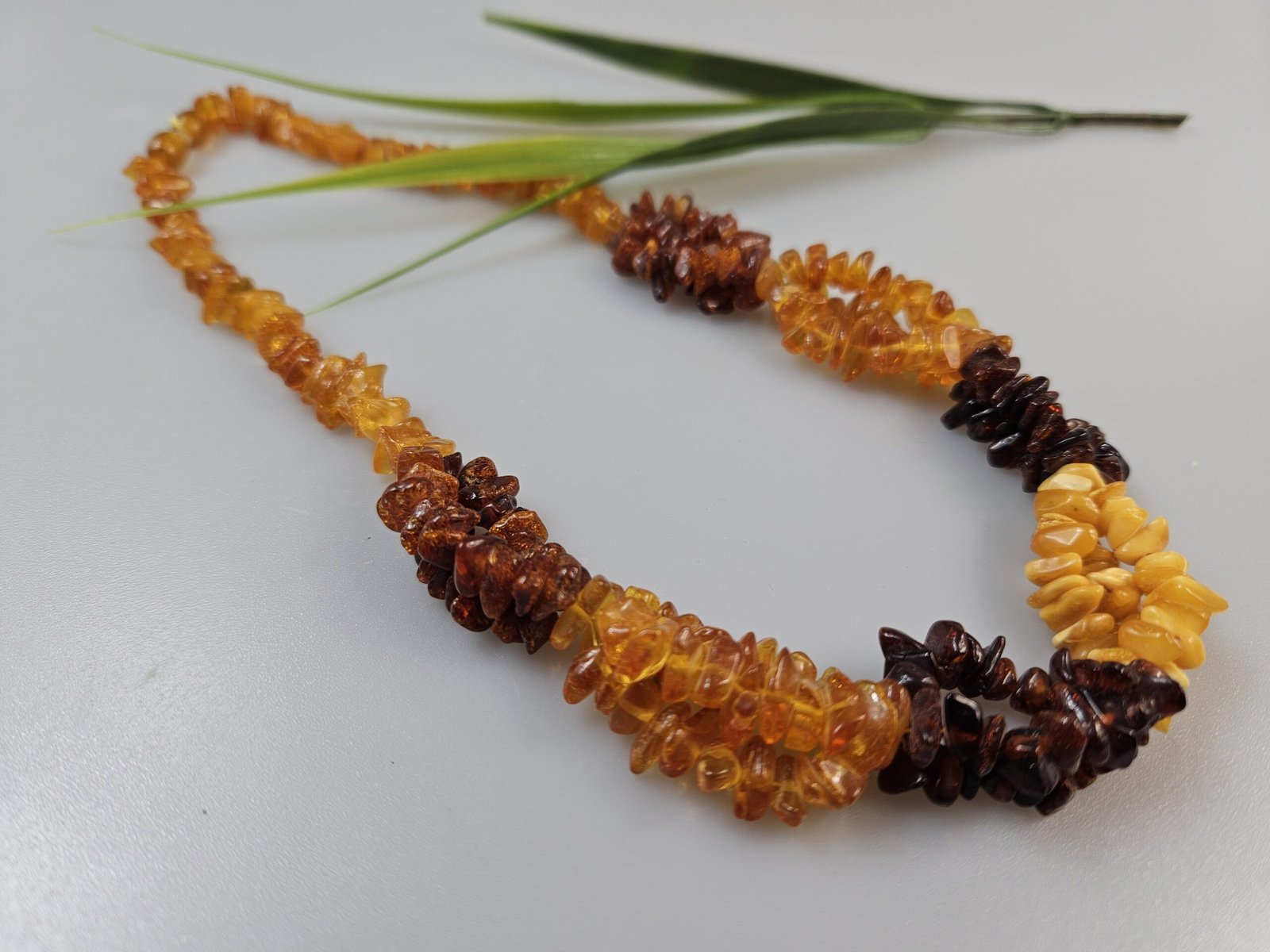 Raw small amber necklace - amberlithuania.com
