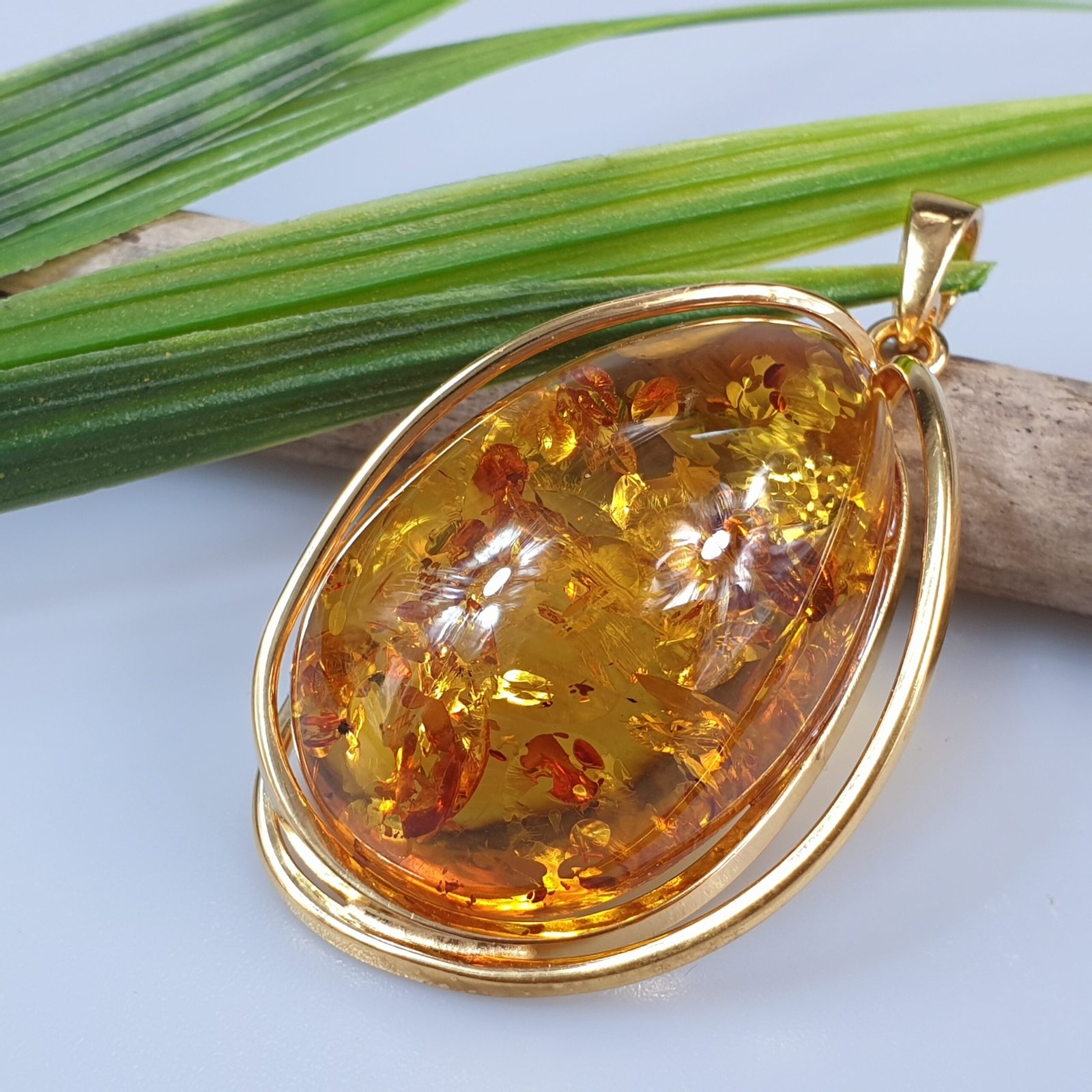 Gold plated Amber pendant - amberlithuania.com