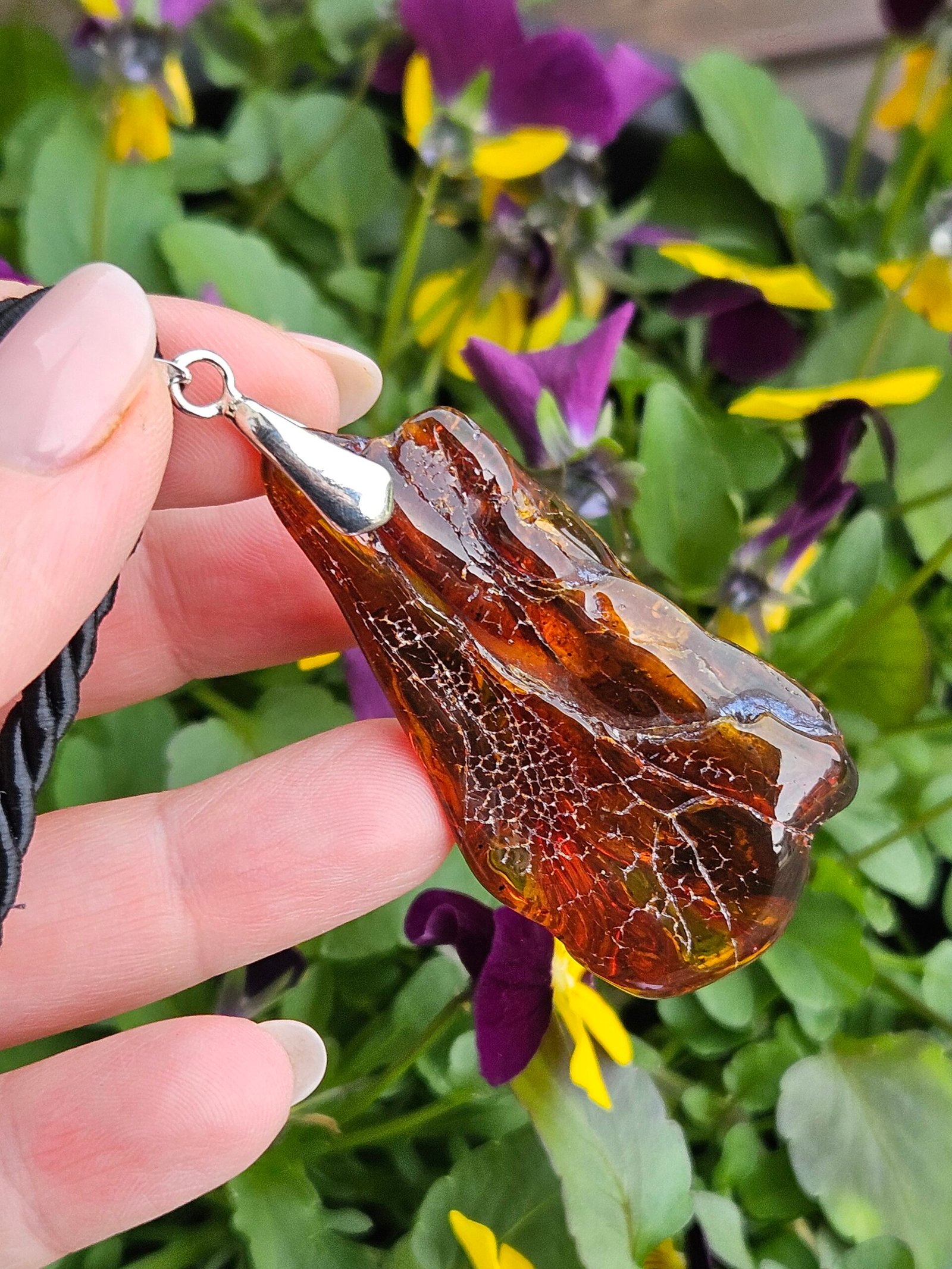 Real raw Baltic Amber pendant necklace - amberlithuania.com